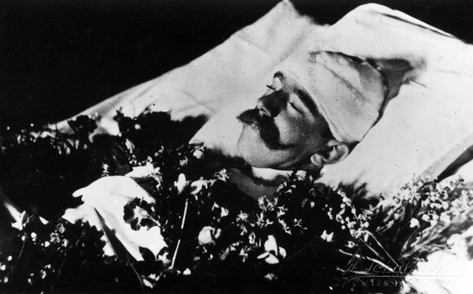 Smrt korunního prince Rudolfa: Jak to bylo ve skutečnosti? – Epochaplus.cz