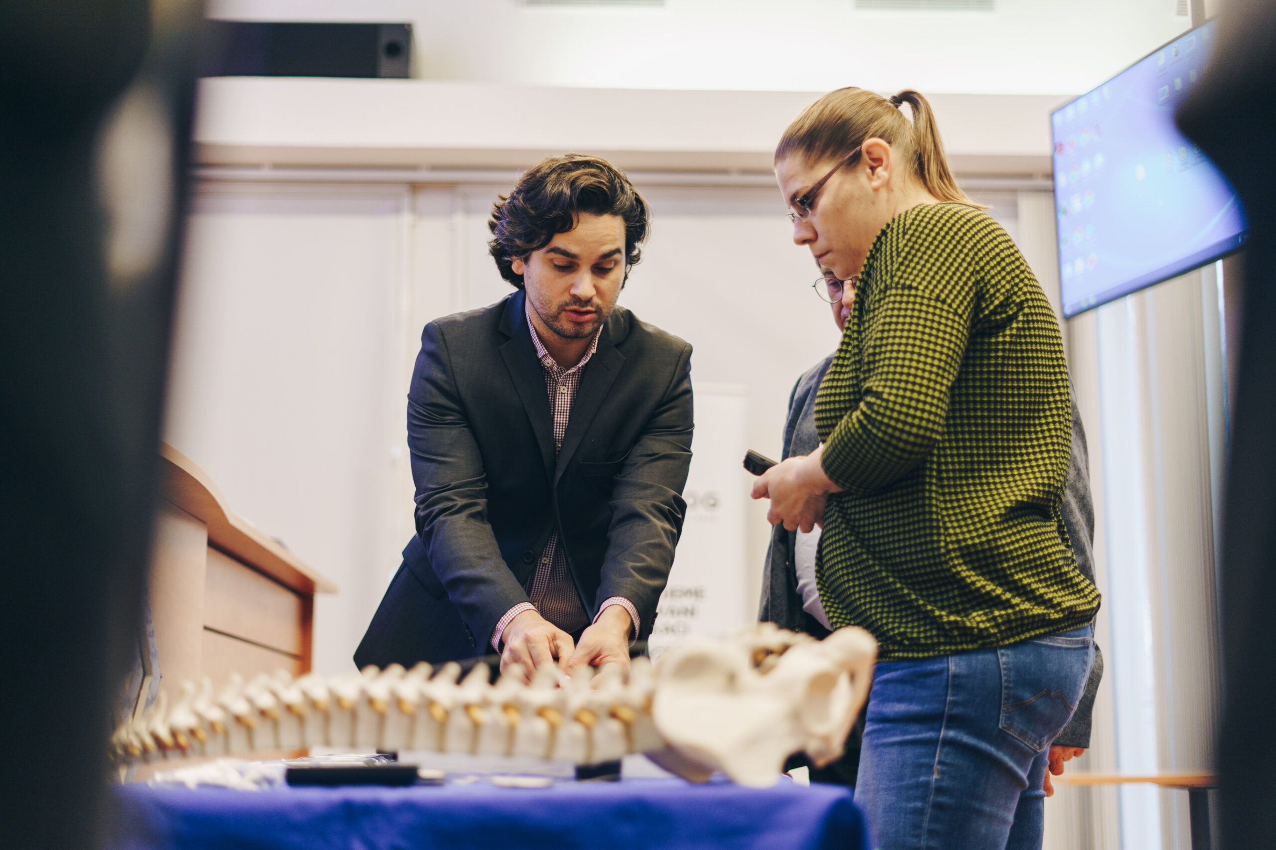 Když vám chronická bolest ničí život: Slyšeli jste již o neuromodulační léčbě? – Epochaplus.cz