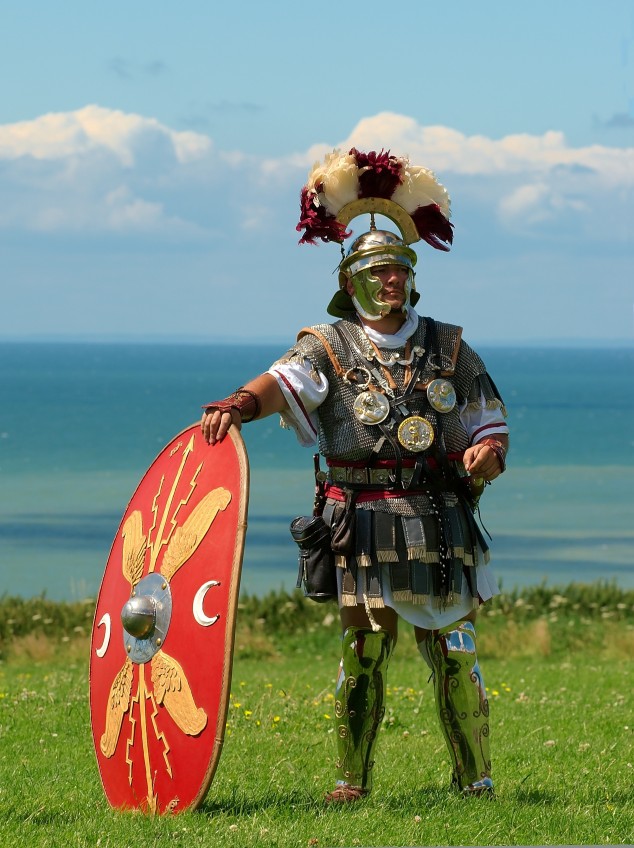 Římští legionáři museli tahat pořádně těžkou výzbroj! – Epochaplus.cz